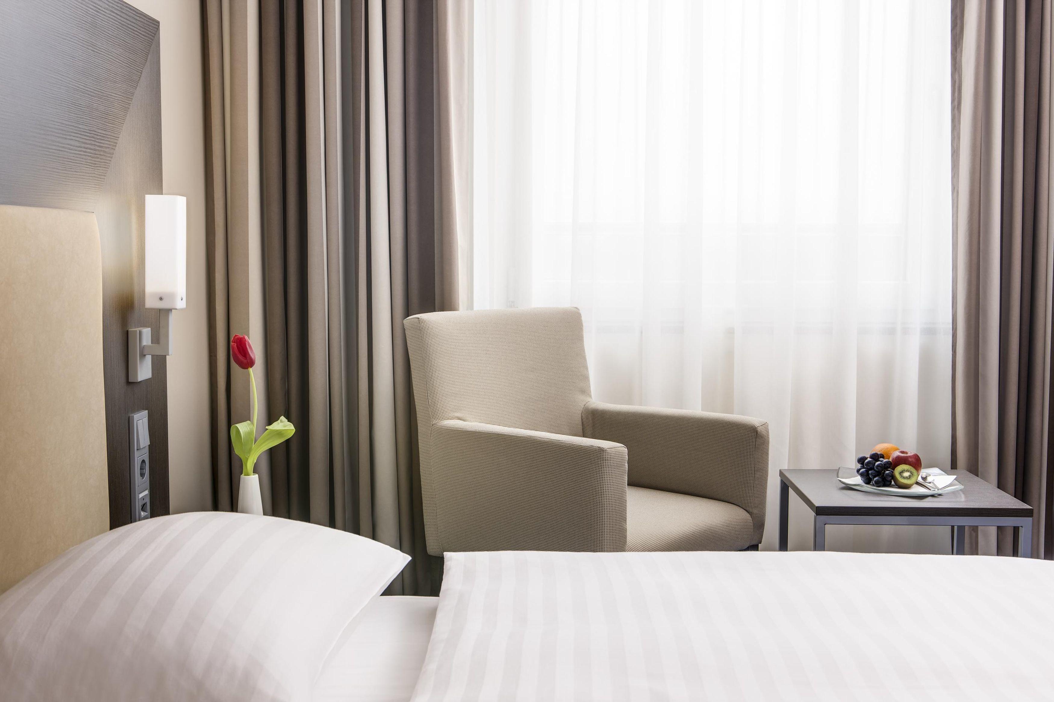 INTERCITYHOTEL HAMBURG DAMMTOR-MESSE | SAVE ON YOUR STAY IN ST. PAULI